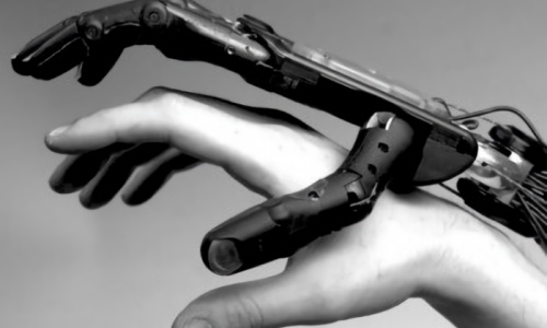 Researchers aim to create touch-sensitive, nerve-connected robotic ...
