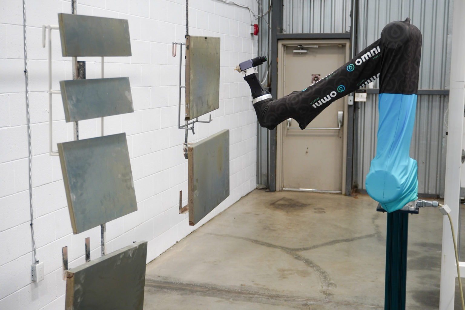 Omnirobotic closes seed round to commercialize AI for factory robots