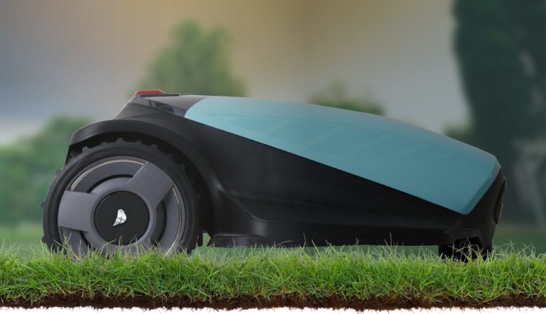 Robin Autopilot acquires Mowbot, expands deal with Husqvarna