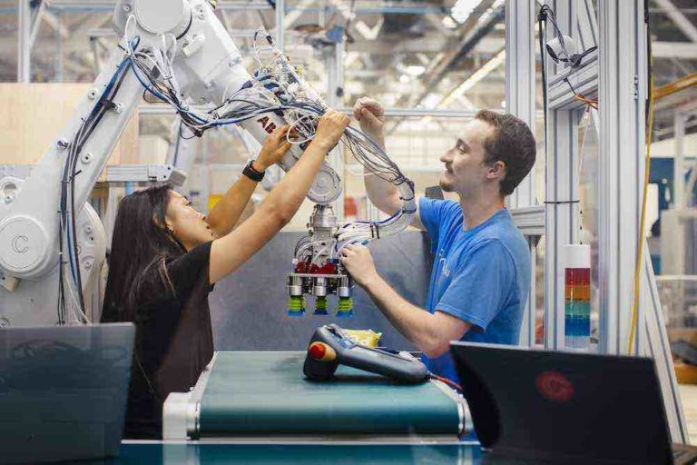 Covariant Raises 80m To Scale Universal Ai For Robotic Manipulation