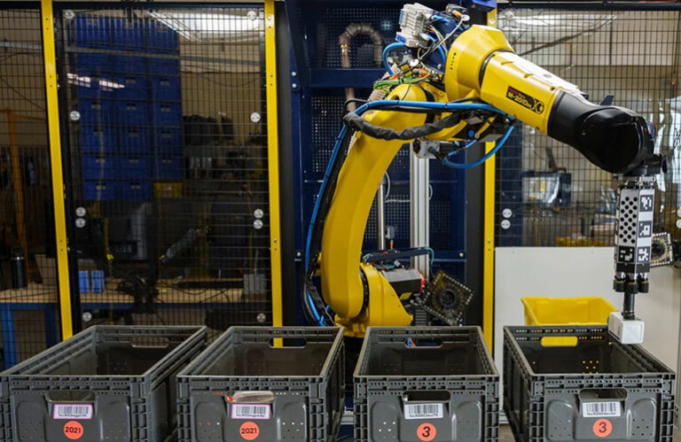 Meet Sparrow: Amazon's new item-picking robot - The Robot Report